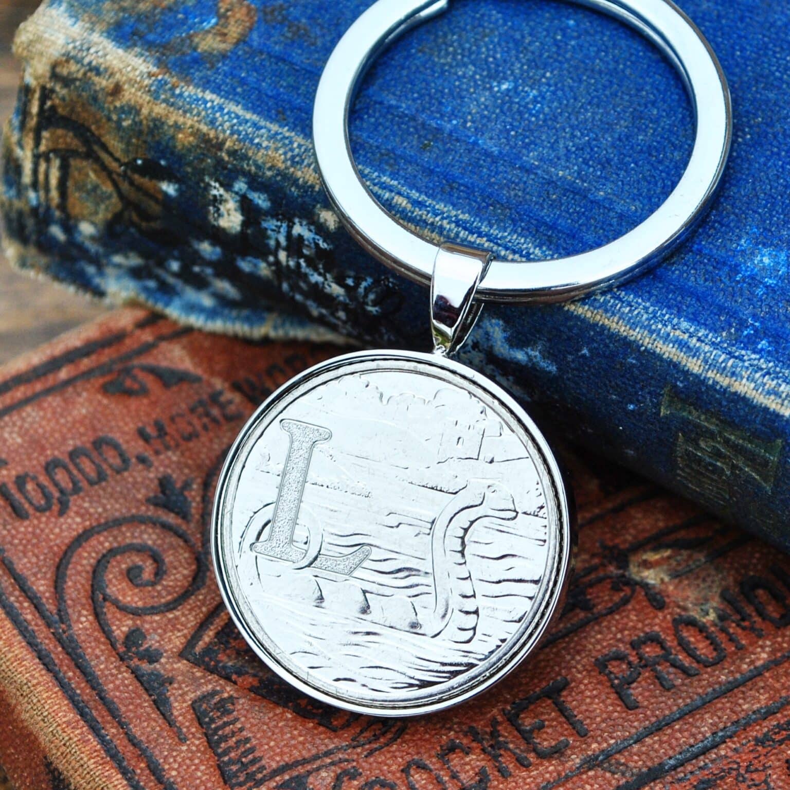 L Letter A to Z 10p Coin Keyring - Heads and Tails Jewellery